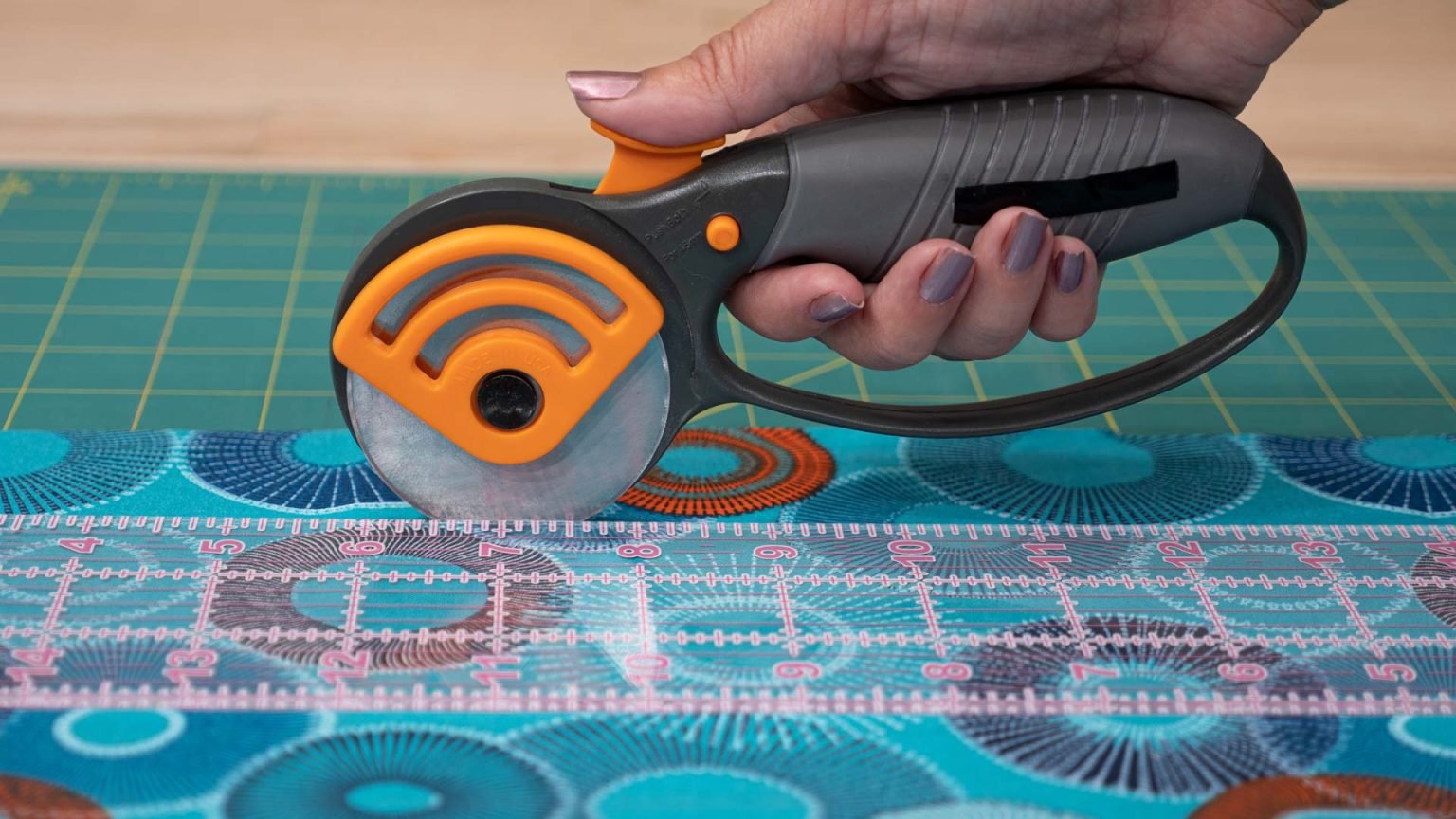 7 Best Rotary Cutters for Fabric in 2026 - Sewing How